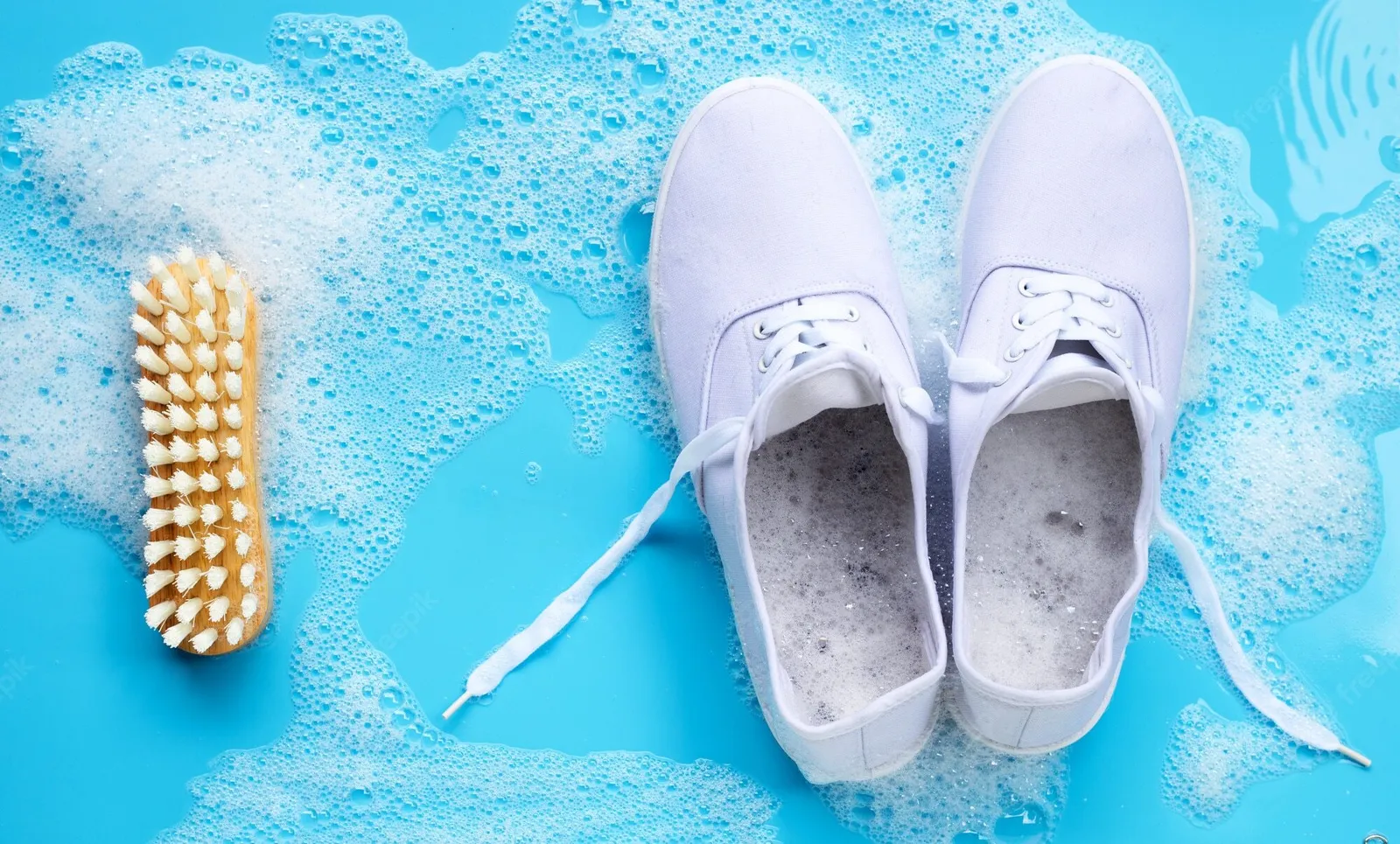 Tips Mencuci Sepatu dengan Tepat Agar Tetap Tahan Lama - Zeta Galeri